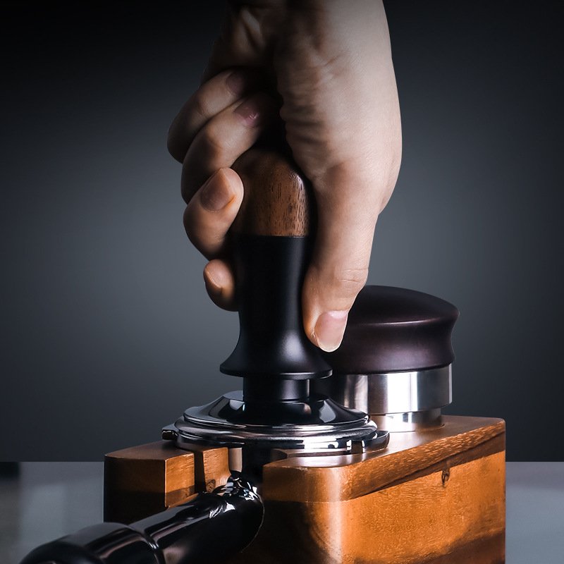 What Should Cafe Owners Know About Commercial-Grade Tampers?